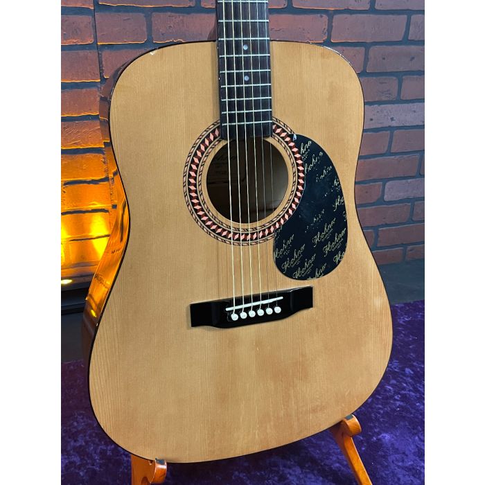 does hohner still make guitars